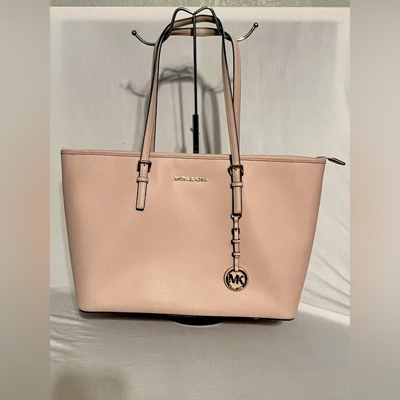 MICHAEL Michael Kors | Bags | Michael Kors Large Saffiano Leather ...